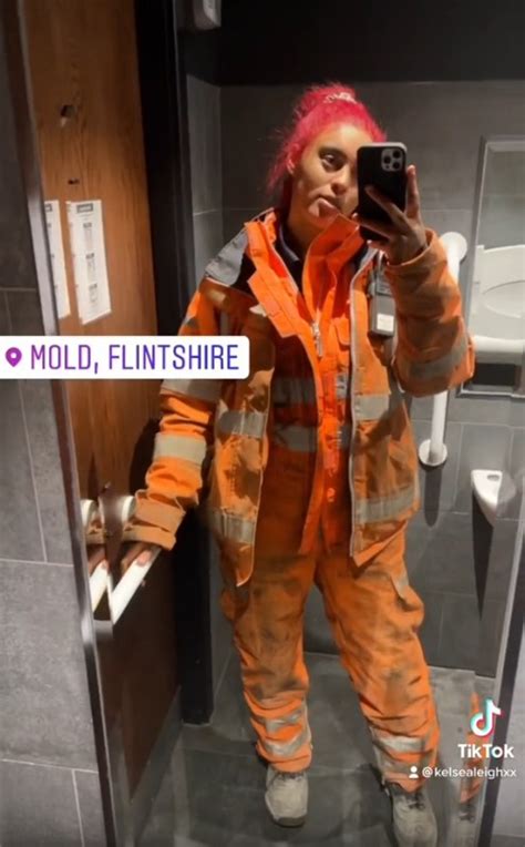 I M A Female Crane Operator I Want To Normalize Women In Construction Its Empowering The