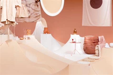 Nude Vs Naked Shoppable Exhibition At Modefabriek Retail Design Retail London Design