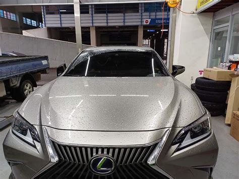 렉서스es 자동차 사이드미러가 접히지 않거나 접힘 후에 펴지지 않음 렉서스 Es 백밀러 부딪혀서 깨짐렉서스 자동차 백밀러 고장 수리 렉서스 중고 백밀러 렉서스 사이드