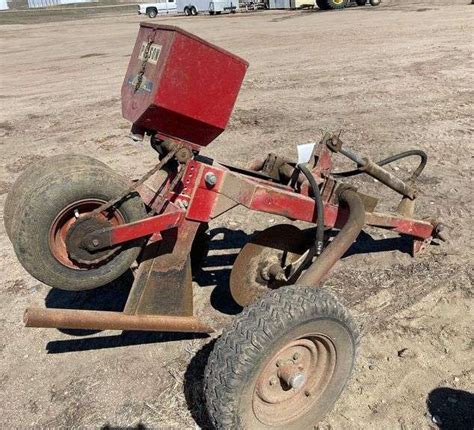 Elston Pull Type Gopher Machine Creamer Auction