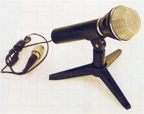 Микрофон динамический МД 85А