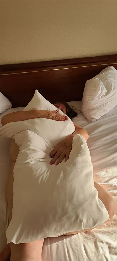 Hotel Fun Shesfreaky