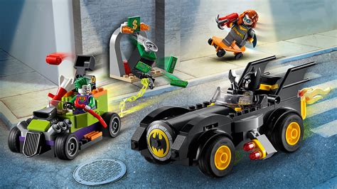 null 76180 - Set LEGO® DC - LEGO.com untuk anak-anak