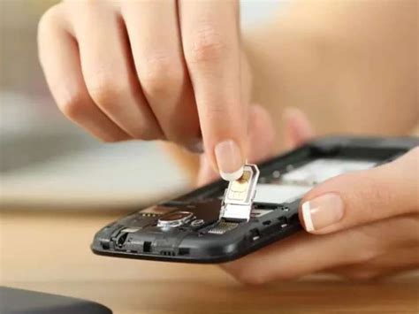 Sim Card Fee Trai Technology News मोबाईल क्रमांक वापरण्याचेही मोजावे लागणार पैसे नाही वापरलात