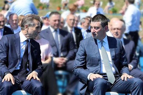 გნე­ბავთ იყოს დე­ბა­ტე­ბის ფორ­მა­ტი მე­ო­რე მხა­რეს ბი­ძი­ნა ივა­ნიშ­ვი­ლი დას­ვით რას