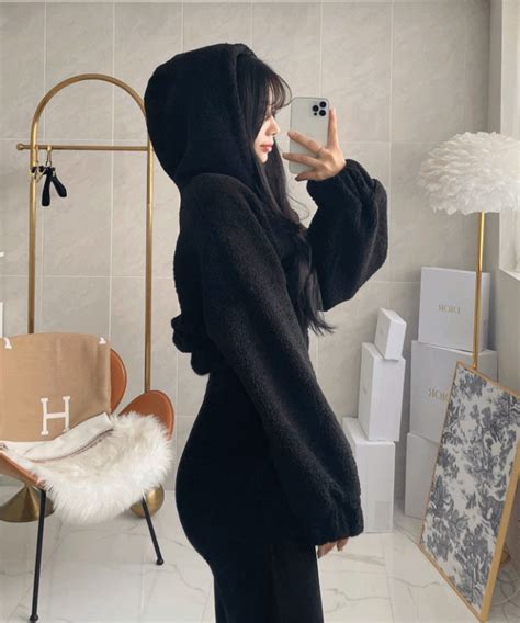 최저가 뽀짝 뽀글이 크롭 후드집업 블랙아이보리민트오렌지 에이블리