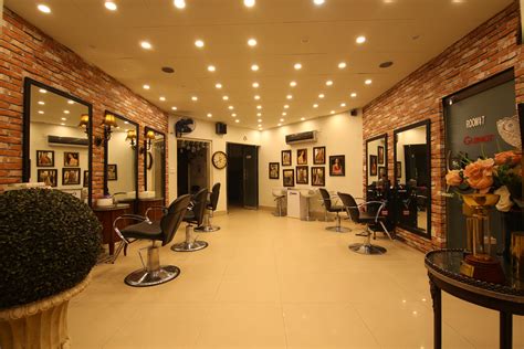 Pakistani Beauty Parlour