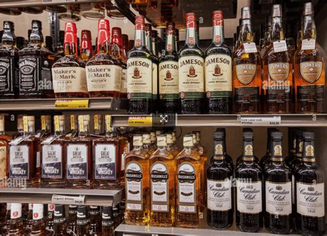 How Can Liquor Stores Effectively Manage Their Inventory