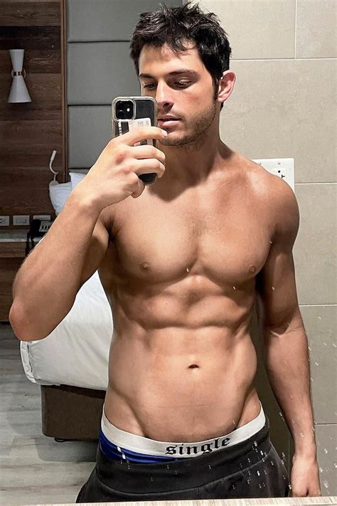 Zach Tinker R Fithotcelebrities