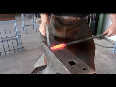 Blacksmithing for Beginners - Forging Lesson #1: drawing/drawing out - YouTube