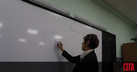 13 000 зрелостници се явяват на поправителни матури Новини СЕГА