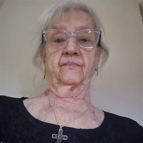 Frosina Remenski Денес кога полнам 47 години имам една желба што си ја повторувам секоја