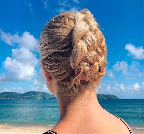 9 Beach Hairstyles To Try On Your Holiday