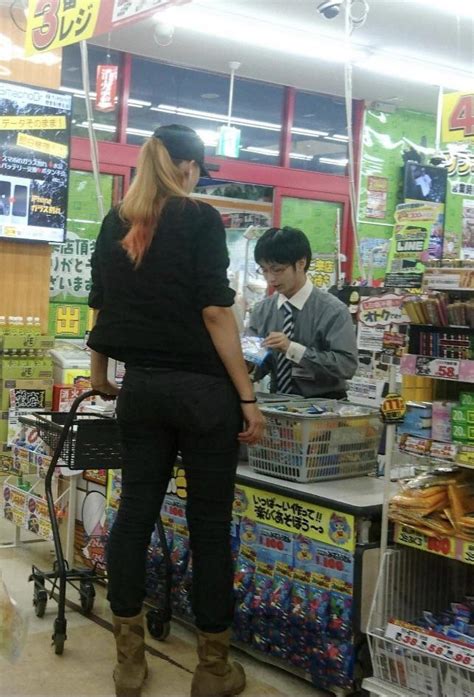 Brutal Mogging R 4tran Mogging Know Your Meme