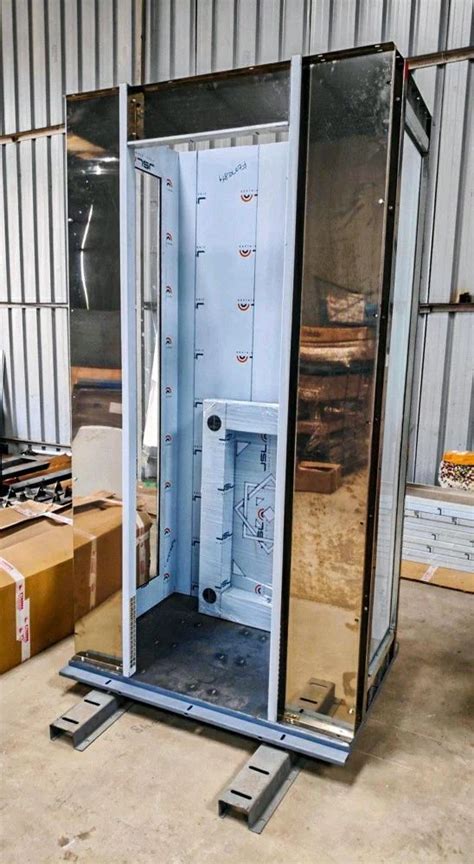 Elevator Ss Hairline Finish Cabin 6 At ₹ 55000 In Pune Id 2854679161073