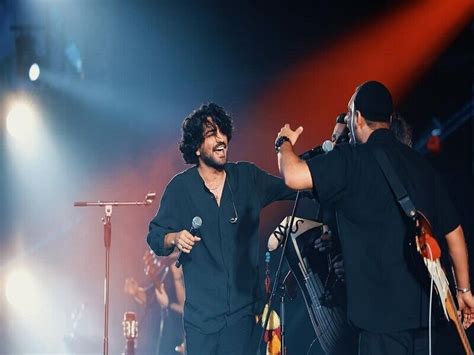 همشهری آنلاین واکنش تماشاگران به ویدئوی کودکی خواننده پاپ در اولین