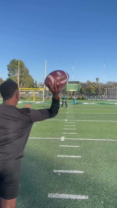 Perfect Football Spirals🤯😵‍💫 Shorts Football Nfl Madden