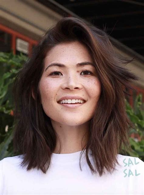 Layered Shoulder Length Haircuts To Bring To Your Next Salon Visit