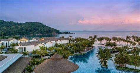 본격 홀리데이 시즌을 위한 리조트 추천 3