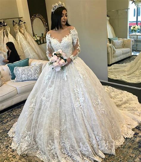 Elegant Lace Wedding Dresses Online