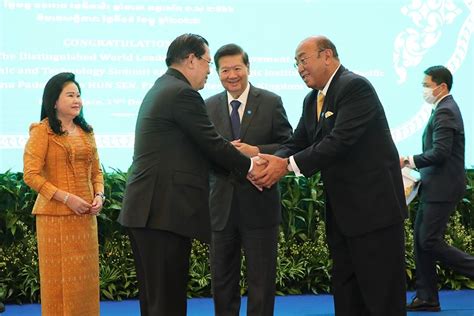 សម្តេចតេជោ ហ៊ុន សែន ថ្វាយសារលិខិតថ្លែងអំណរព្រះរាជគុណ សម្តេចព្រះវររាជមាតា វិមាន៧មករា