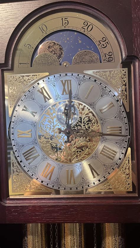 Help identifying this German Grandfather clock? : r/clocks