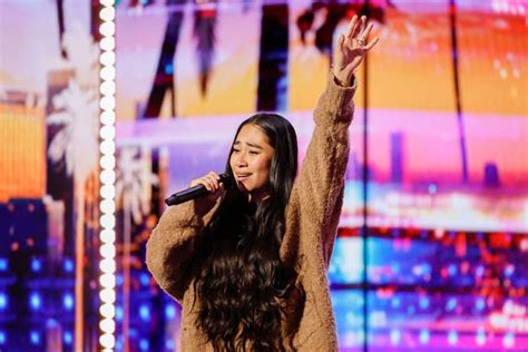 Jessica Sanchez Shocks Everyone With A Powerful Return To Agt After 20 Years Sings “beautiful
