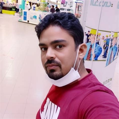 Rafeek Khan Rafeek Rafeek3272 • Threads Say More