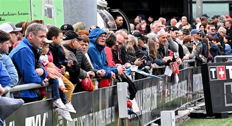 Rugby Top 14 Cest La Fête Au Stade Mathon Après La Victoire D