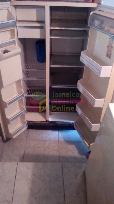For Sale GE Ice Maker Refrigerator Spanish Town