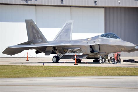 Pin On Lockheed Martin F 22 Raptor