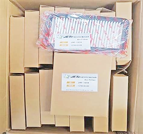 တရားမဝင်သစ်မျိုးစုံ၊ လုပ်ငန်းသုံးပစ္စည်းများ၊ လူသုံးကုန်ပစ္စည်းများ၊ စားသောက်ကုန်ပစ္စည်းများ၊ စက