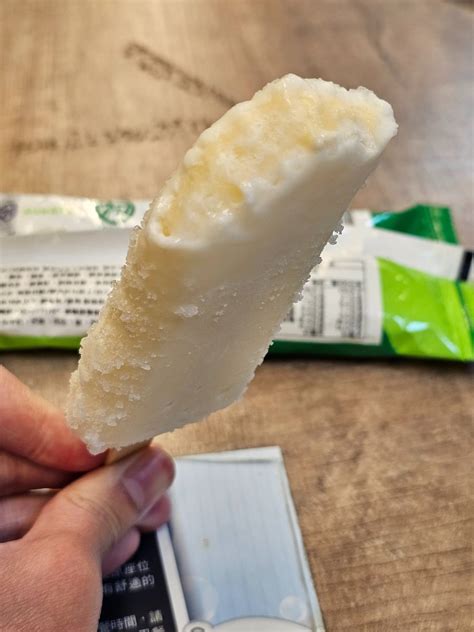 [商品] 萊爾富 阿奇儂煉乳冰沙、酪梨蜂蜜牛奶雪糕 看板 Cvs 批踢踢實業坊