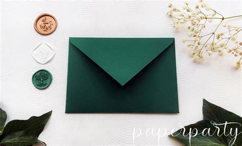 Plic Verde Smarald I8 133x184mm Paperparty