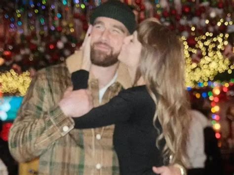 Travis Kelce Dances Around Podcast Hosts Referencing Taylor Swifts Exes