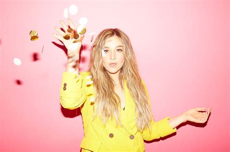 Alisan Porter Singer Singwriter Actress
