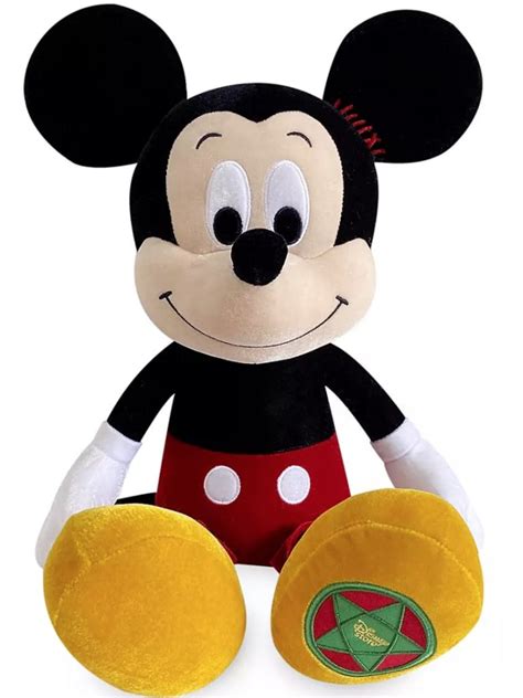 Its A Plush Party 16 New Disney Plush Are Now Available Online The