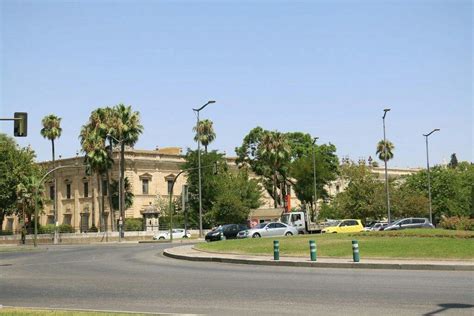 2024塞维利亚大学游玩攻略 塞维利亚大学坐落在古老的十 【去哪儿攻略】