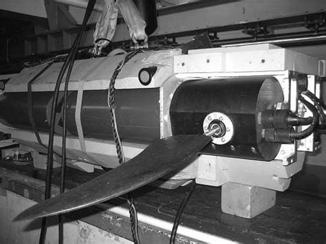 The Biomimetic Flapping Foil Autonomous Underwater Vehicle Bffauv Download Scientific