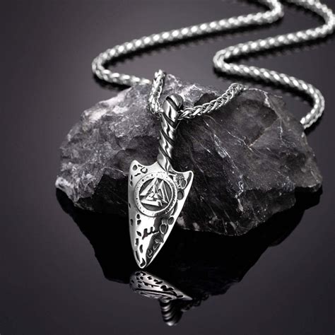 Valknut Spear Necklace Odins Treasures
