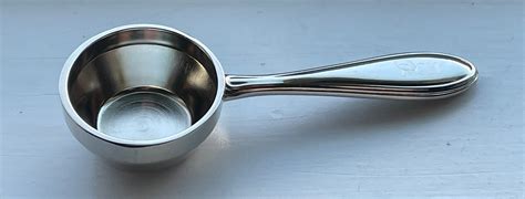 Gorgeous Vintage Elegant Outlined Edge Silver Plated Coffeesugar Scoop