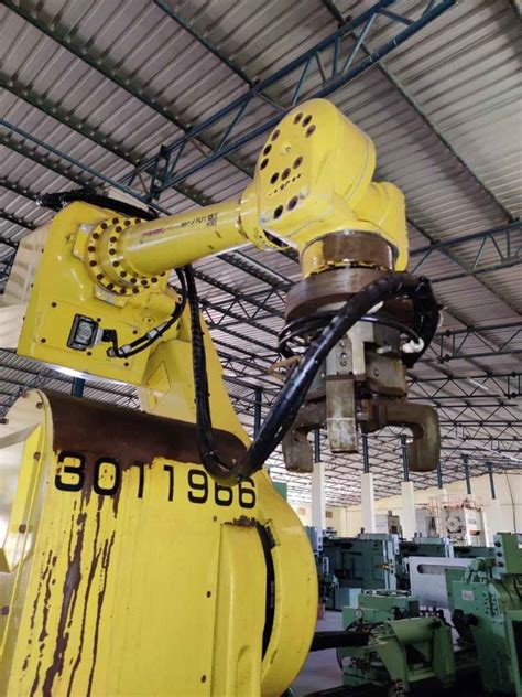 M100184 Fanuc Material Handling Robot Lifting Capacity 45 Kkg Id