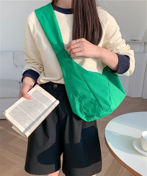 폴리 나일론 패브릭 패딩 슬링 호보 크루아상 크로스백 가방 7color 핑크 하늘 그린