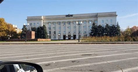 З Херсонської ОДА зняли прапор росії а у Голій Пристані знищено адміністрацію новини України