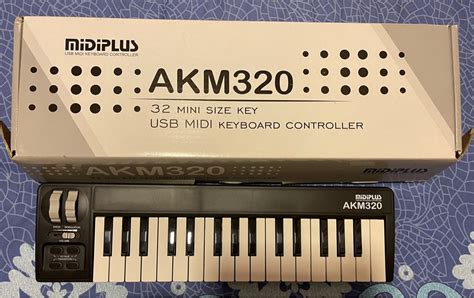 AKM MiDiPLUS USB Keyboard Controller Mini Key Size Hobbies