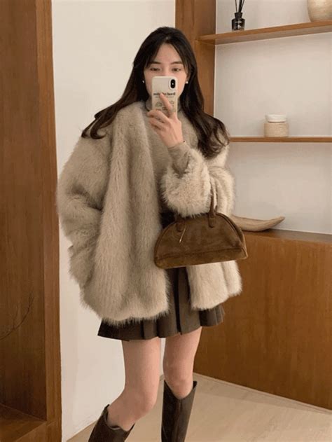 루어스룸 실리아 노카라 페이크퍼 에코퍼 밍크 연말룩 퍼 경량 자켓 코트하객룩뽀글이가디건퍼자켓무스탕겨울아우터