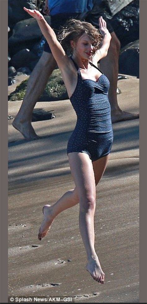 Bare Sandy Feet R Taylorswiftsfeet
