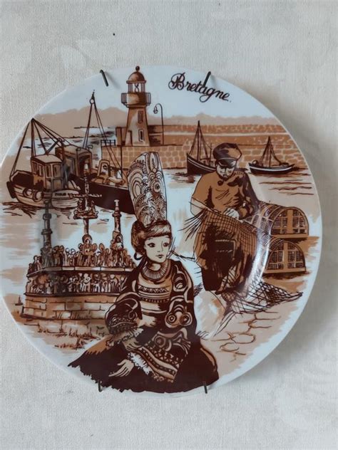 Тарілка франція — ціна 315 грн у каталозі Настінний декор Купити товари для дому та побуту за