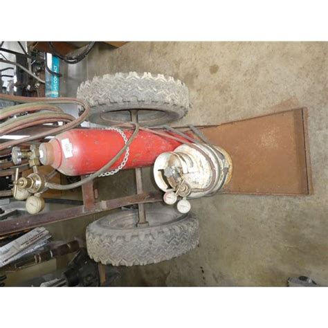 Cutting Torch Unit With Wheeled Cart