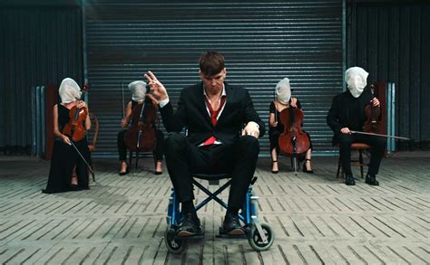 musikvideo ren „money game part 3“ kunstvolle gesellschaftskritik